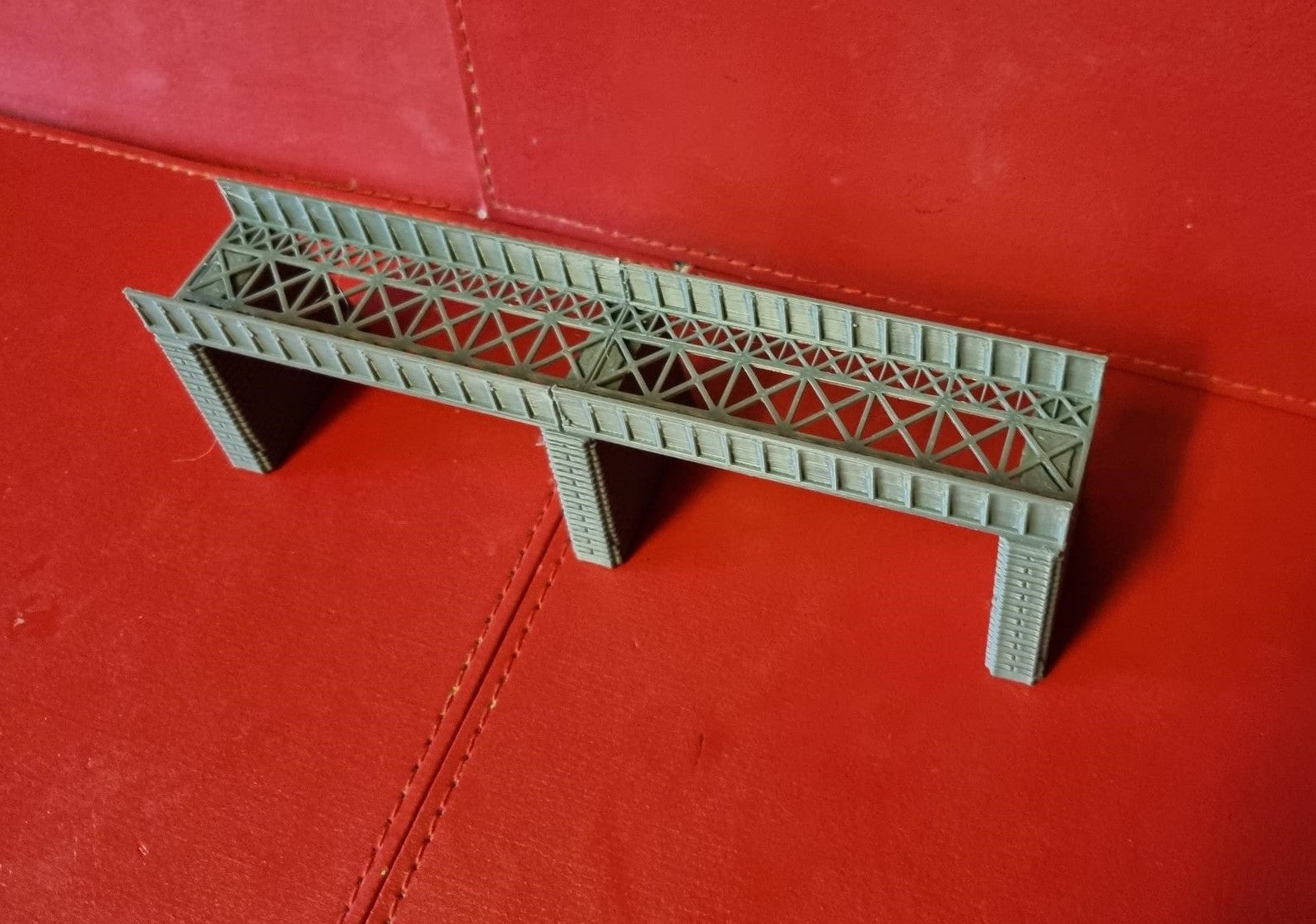 N Gauge Girder style bridge 3D Printed in grey With 3 support Pillars ...